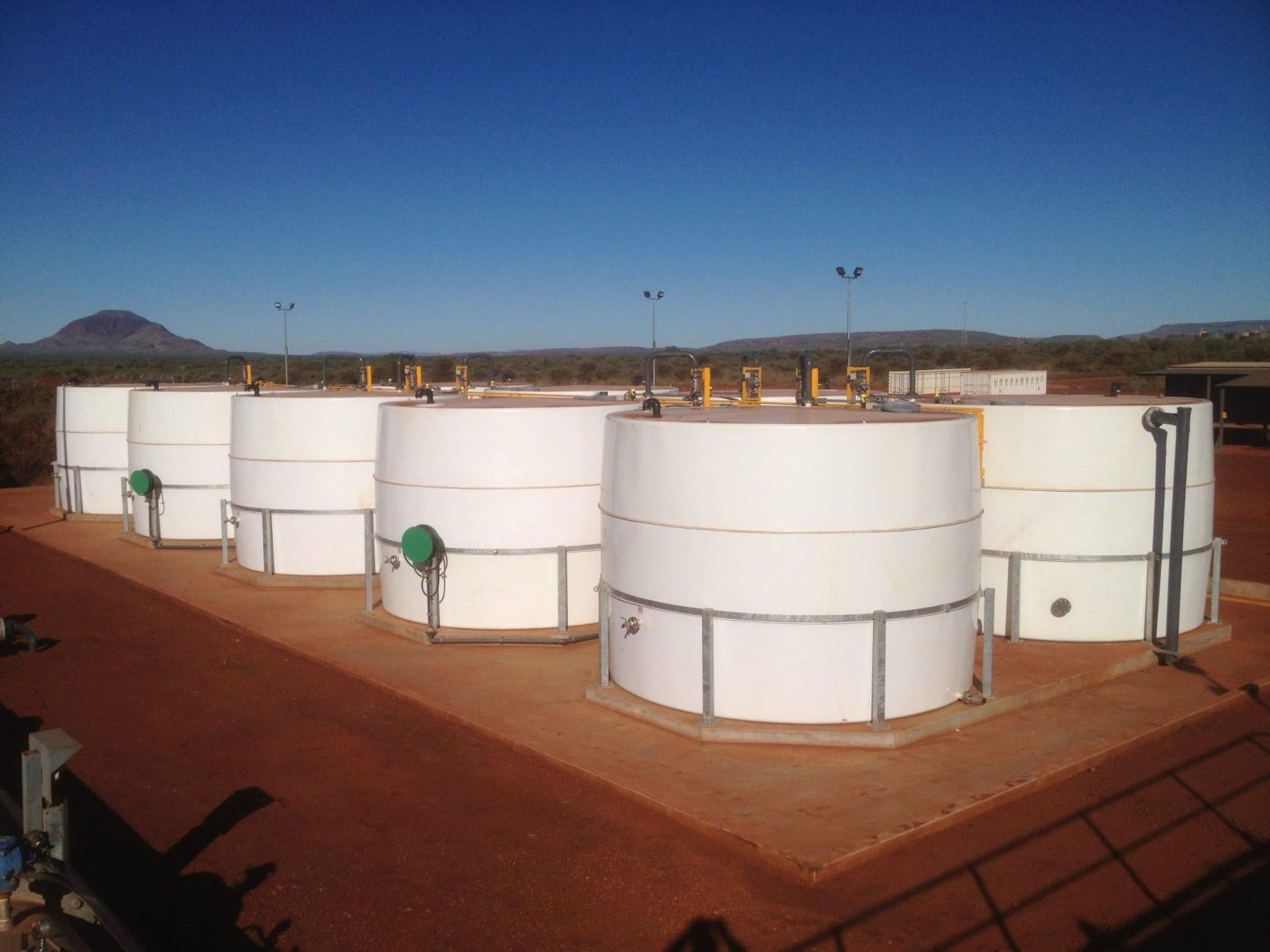 What are the benefits of installing a polyethylene water storage tank ...